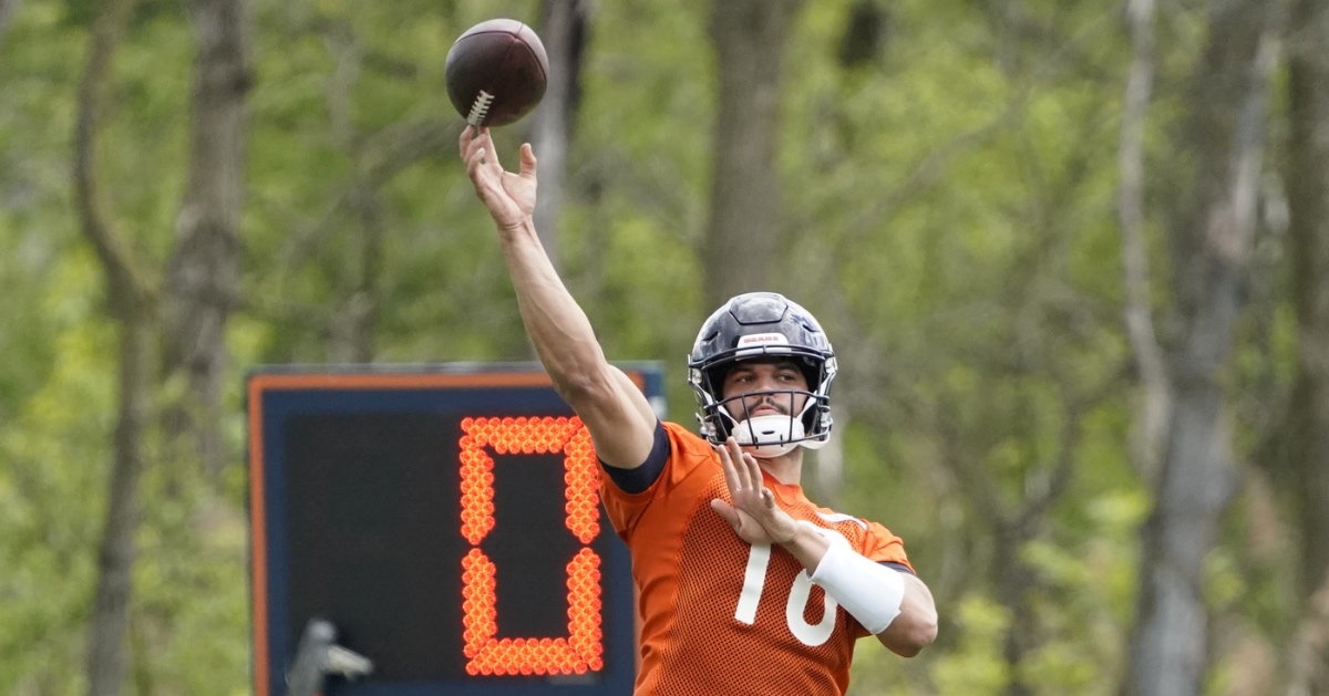 Caleb Williams on leading as a rookie: 'You gotta learn how to follow ...