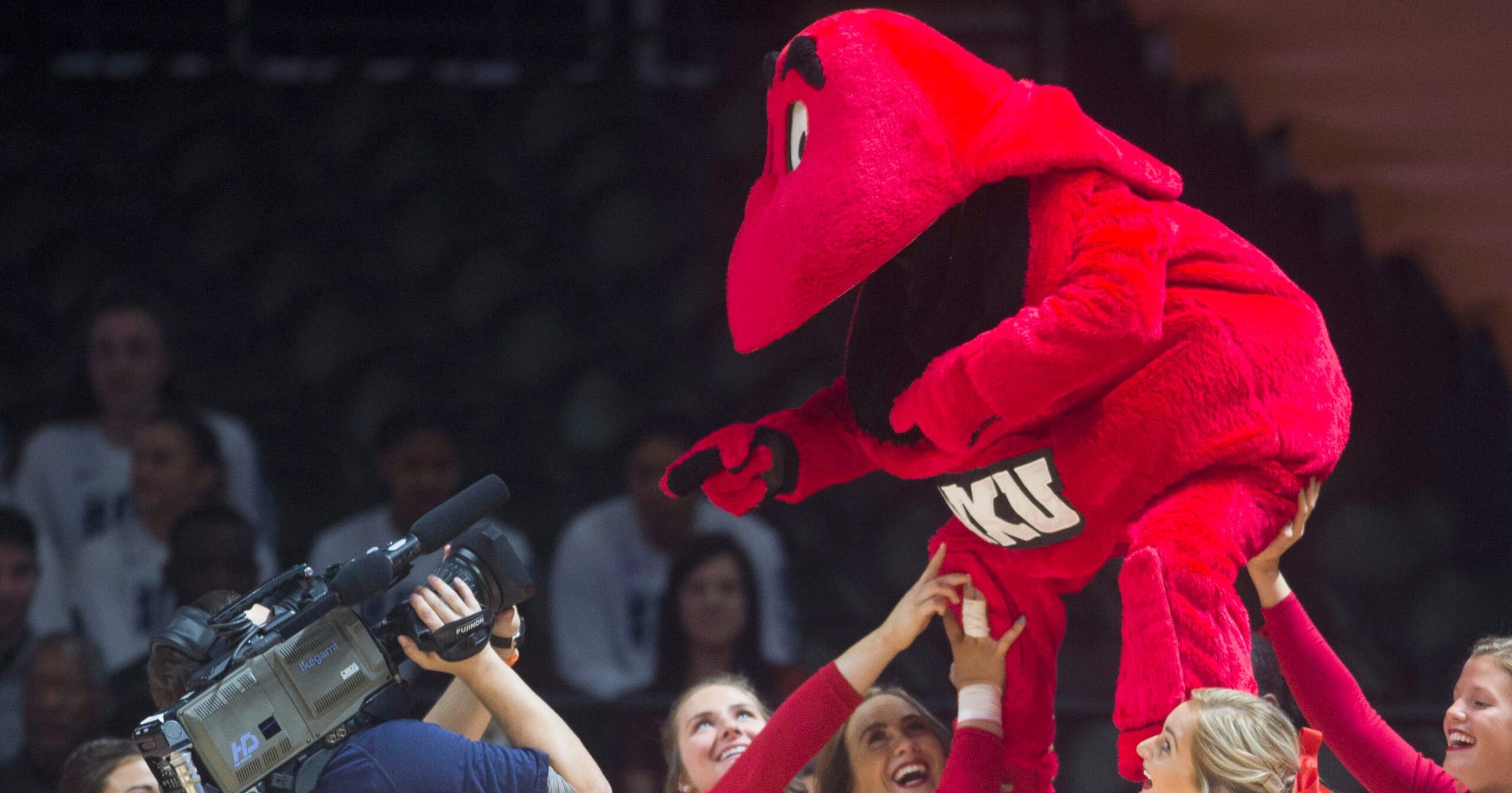 Kentucky finalizing deal to host WKU inside Rupp Arena - On3