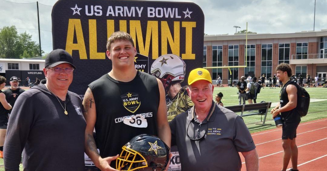 4-star OT Connor Howes commits to Arkansas Razorbacks - On3