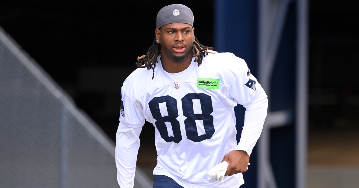 Jaheim Bell on playing tight end where Rob Gronkowski did: 'I can ...