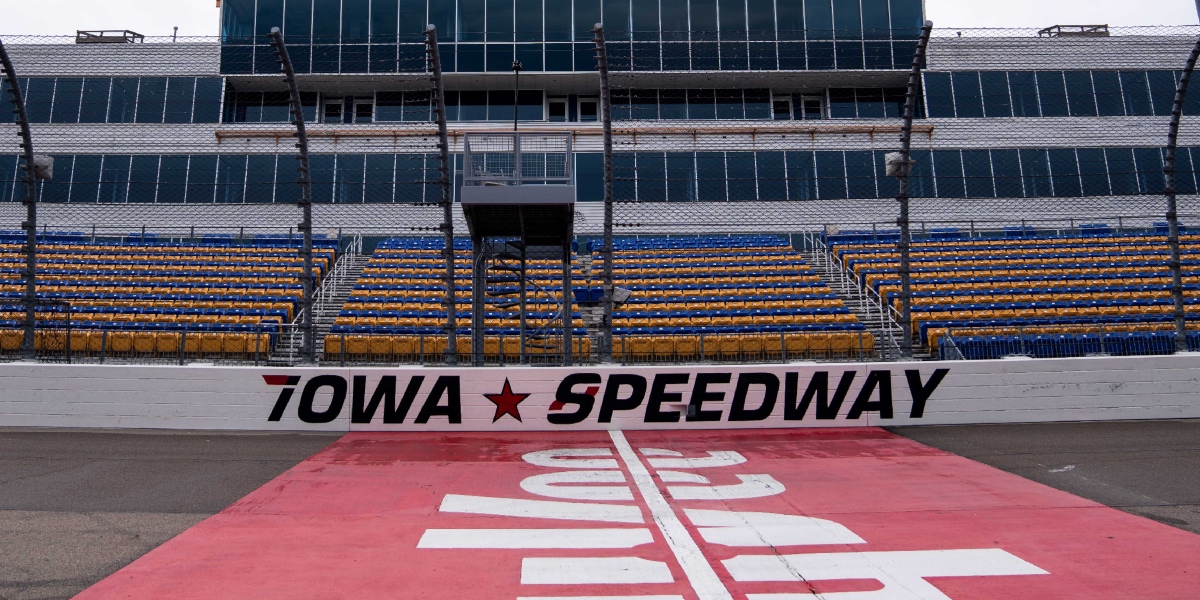 NASCAR Iowa Corn 350: Betting lines for the entire field to win at Iowa ...