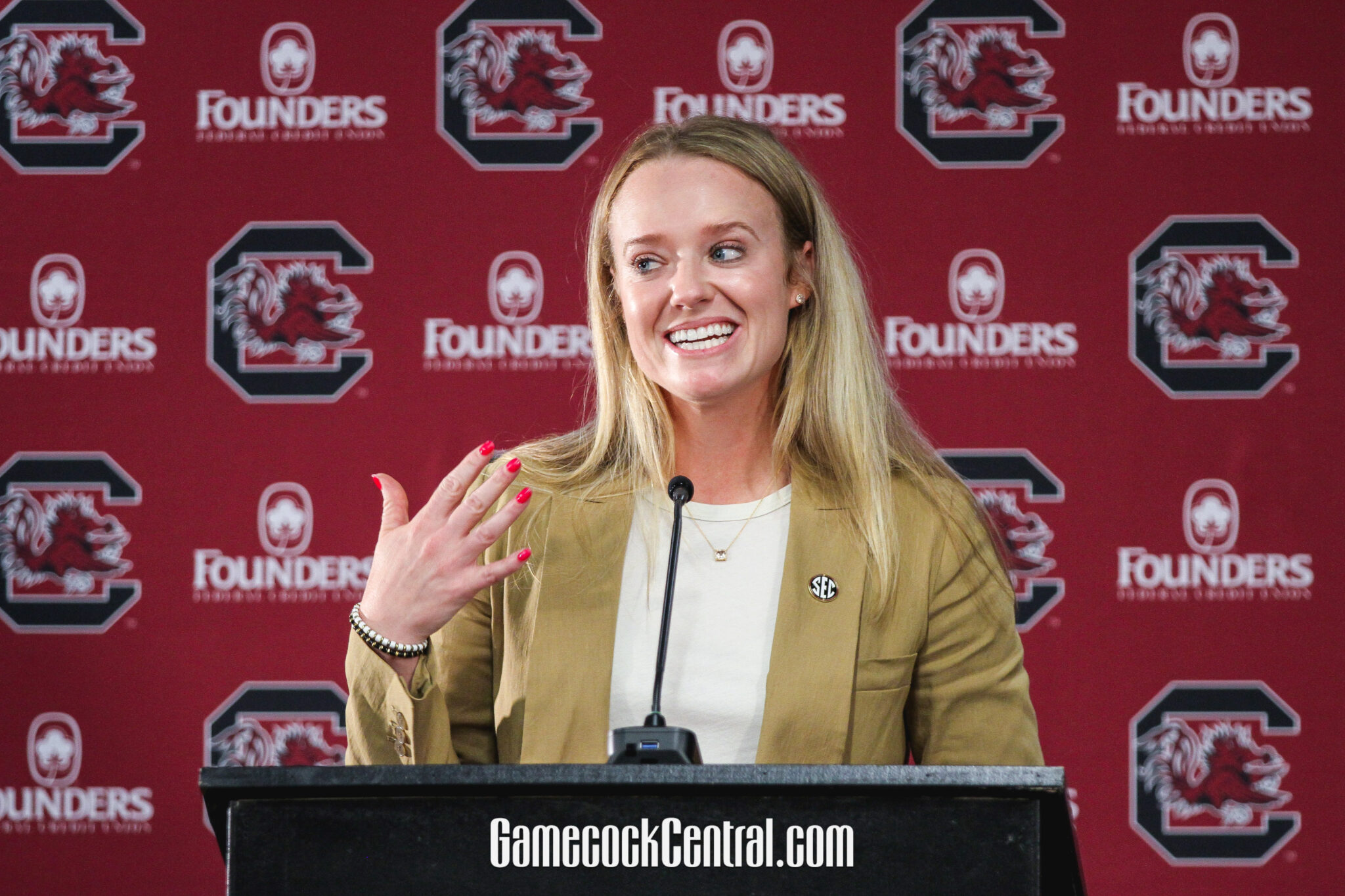 Photos: Ashley Chastain introduced as new South Carolina Softball coach - On3