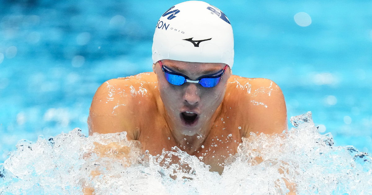 Carson Foster reacts to qualifying for 2024 Olympics after winning 400 ...