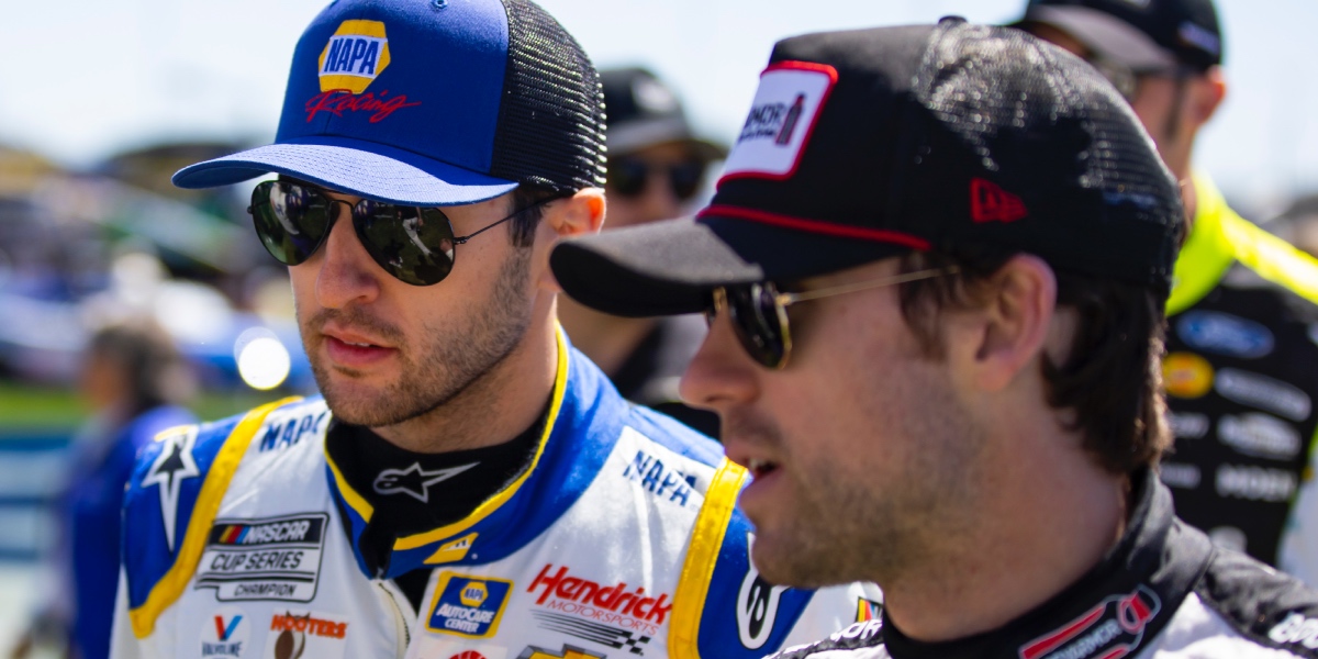 Chase Elliott goes to Victory Lane to congratulate Ryan Blaney on Iowa ...