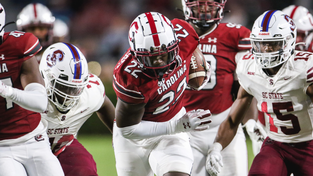 South Carolina LB Bam Martin-Scott signs NFL contract - On3