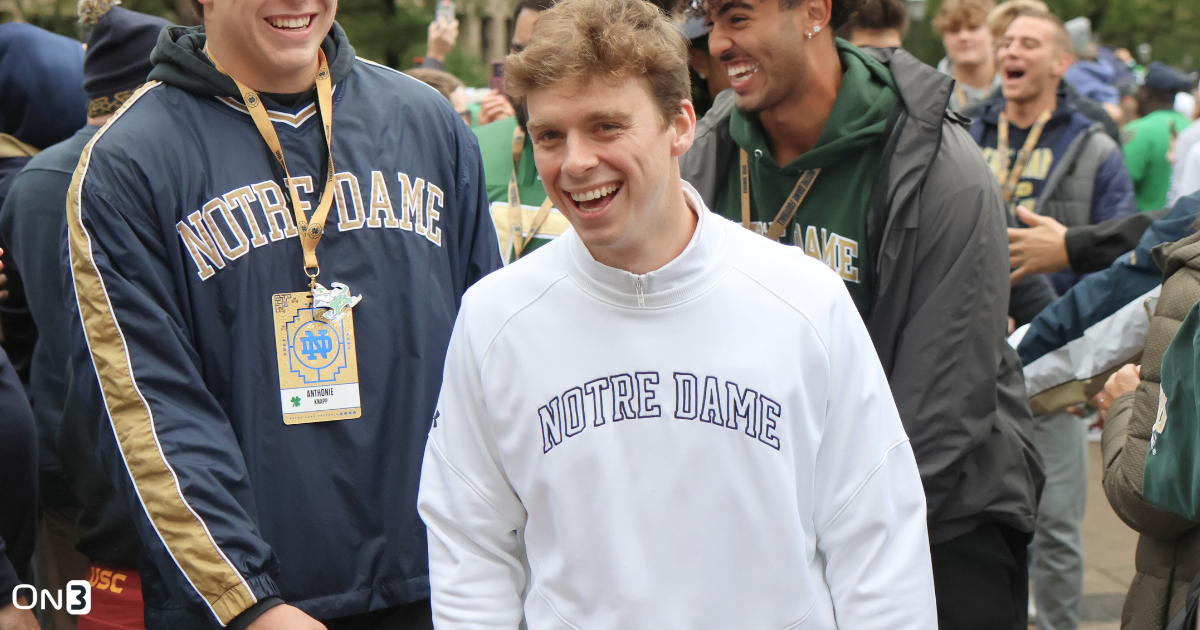 Notre Dame holds onto recruiting staffer amid Wisconsin's poach