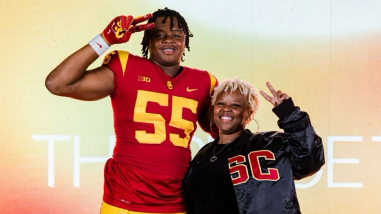 USC Julian Lewis, Dee Reddick, Daylan McCutcheon,Tanook Hines