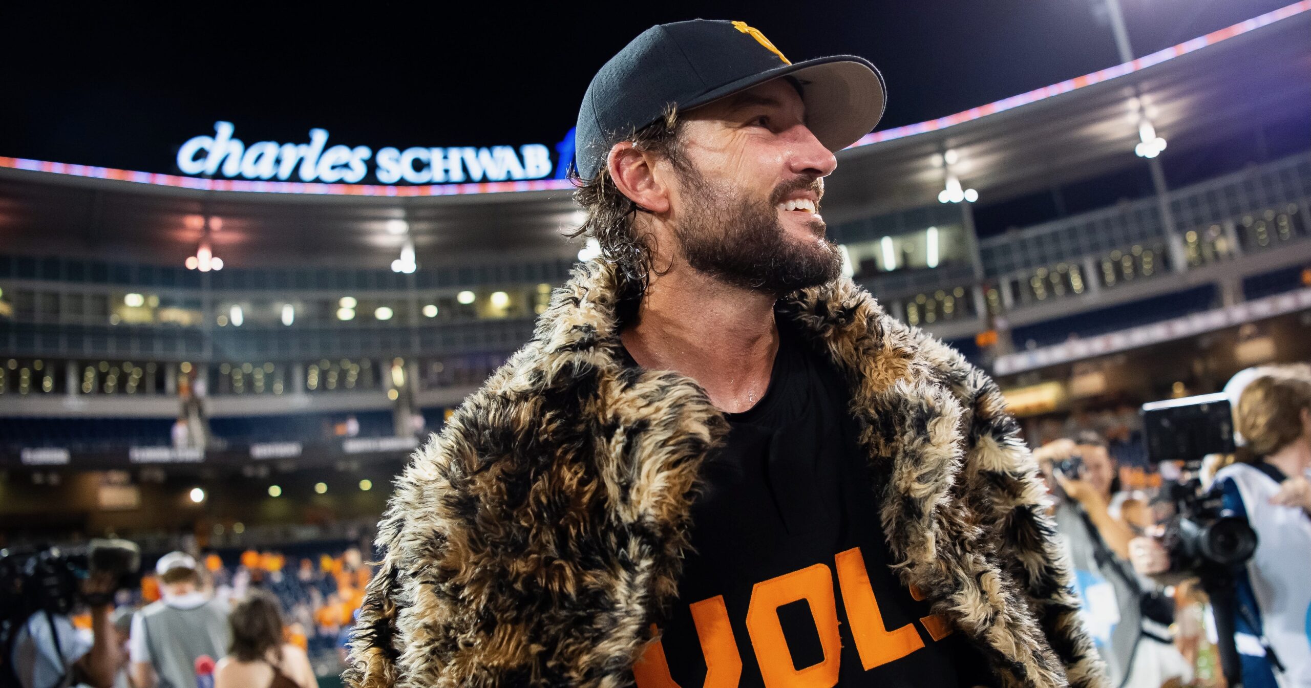 Tony Vitello jokes he will not call Tennessee media rat poison: 'They ...