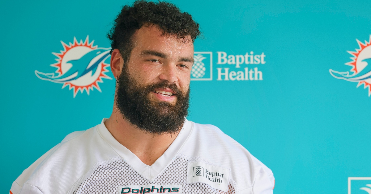 Drew Rosenhaus: Free agent OL Connor Williams had 'miraculous' recovery ...