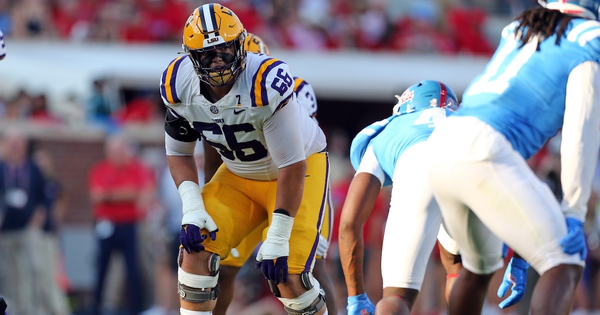 Phil Steele ranks Top 25 Offensive Line Units ahead of 2024 college ...