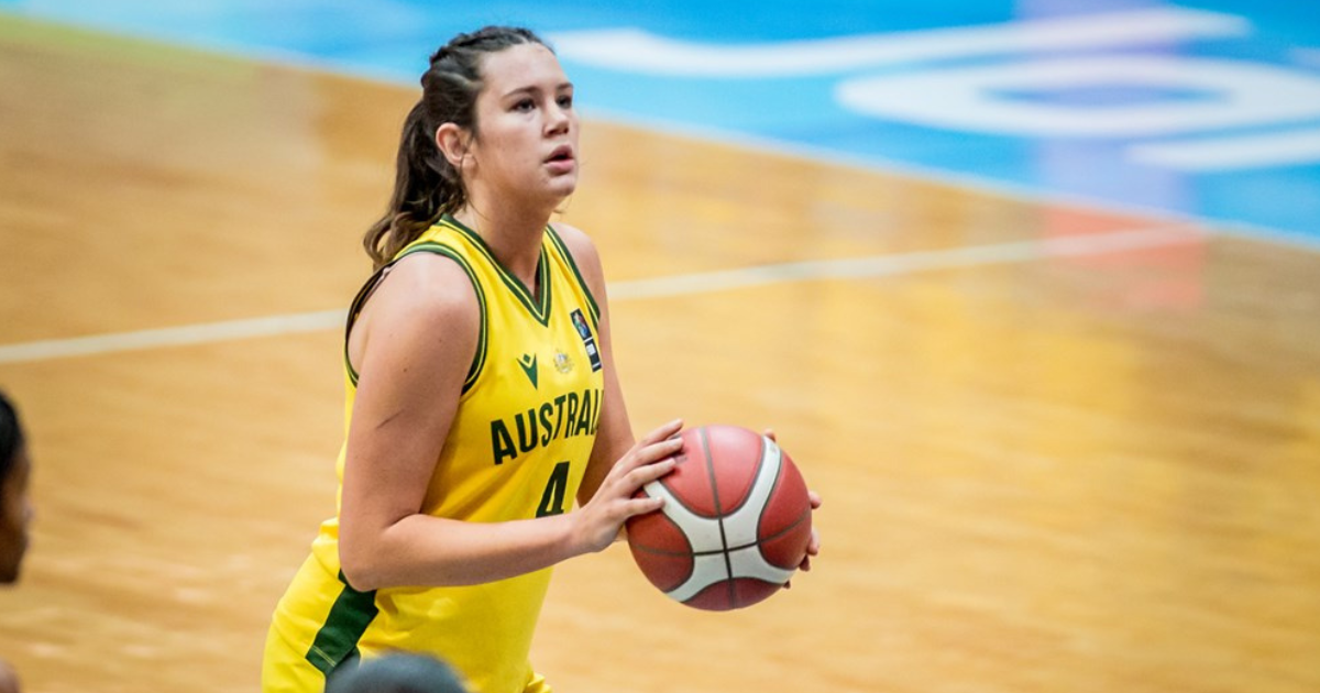 Top 2025 recruit Lara Somfai breaks down UConn, Duke, Stanford - On3