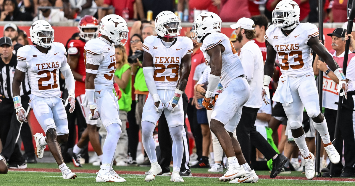 More Texas team and scrimmage notes less than two weeks out from opener ...