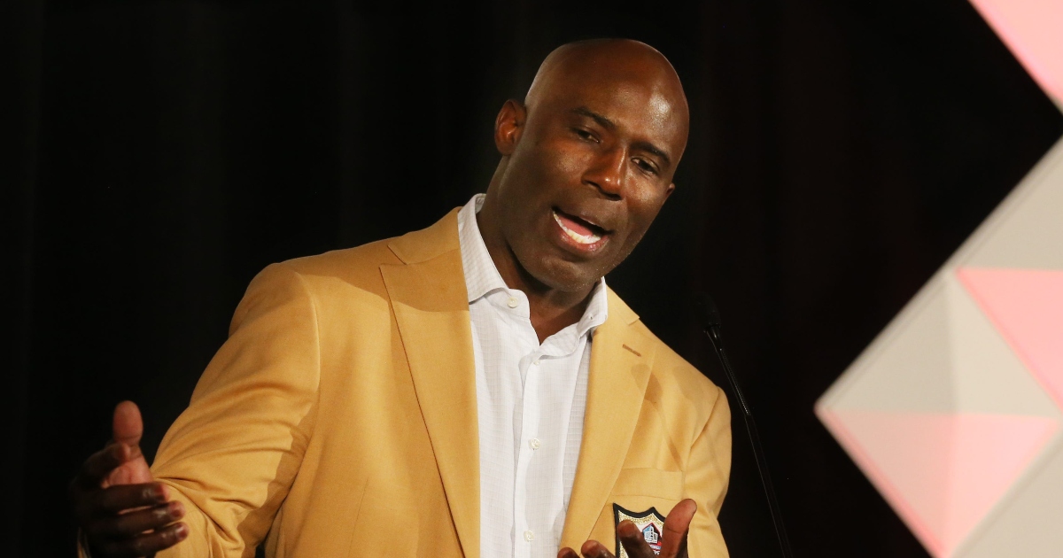 Terrell Davis reveals he was unjustly handcuffed, removed from flight - On3