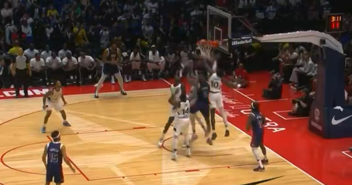 Former Auburn big JT Thor produces highlight block of LeBron James in ...
