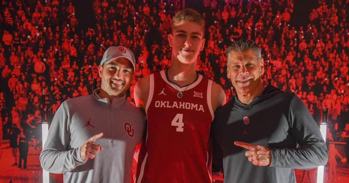 Porter Moser on Alec Blair's decision to leave team, pursue baseball ...