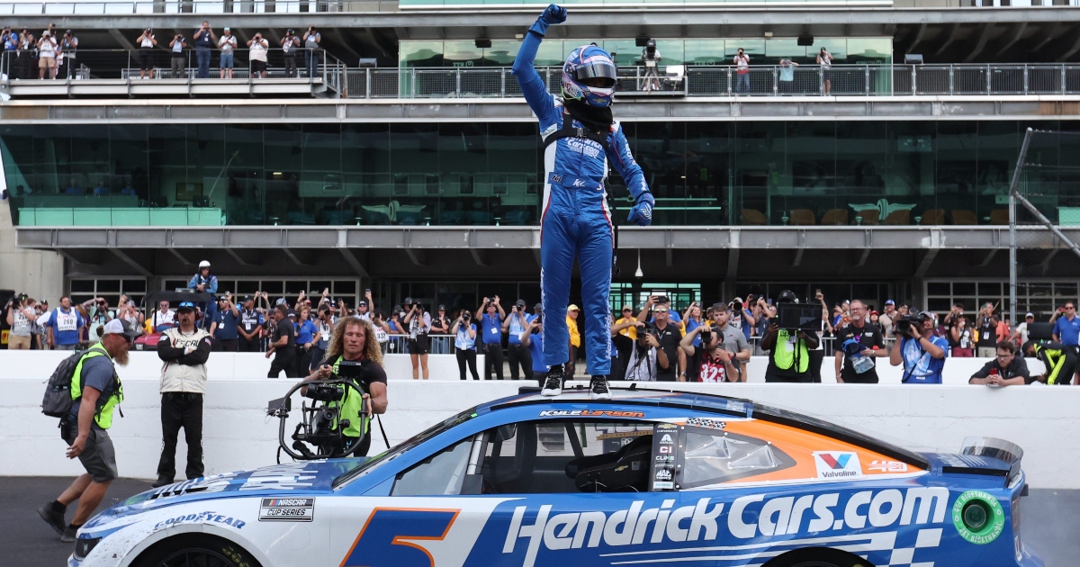 Dale Earnhardt Jr. points out big problem with NASCAR explanation of controversial late caution ...