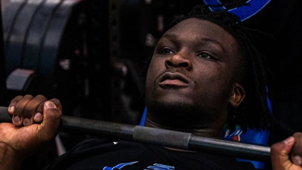 WATCH: Two Florida Gators freshmen squat 500 & 550 pounds