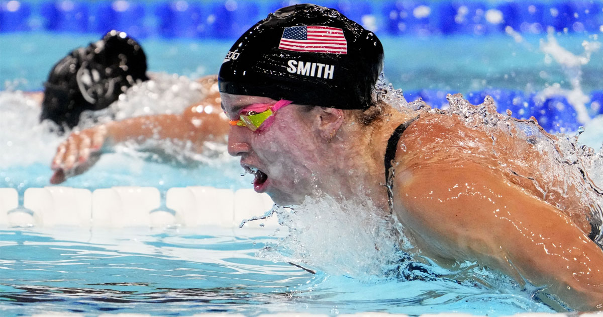 Regan Smith closes strong to set American record for silver medal in ...