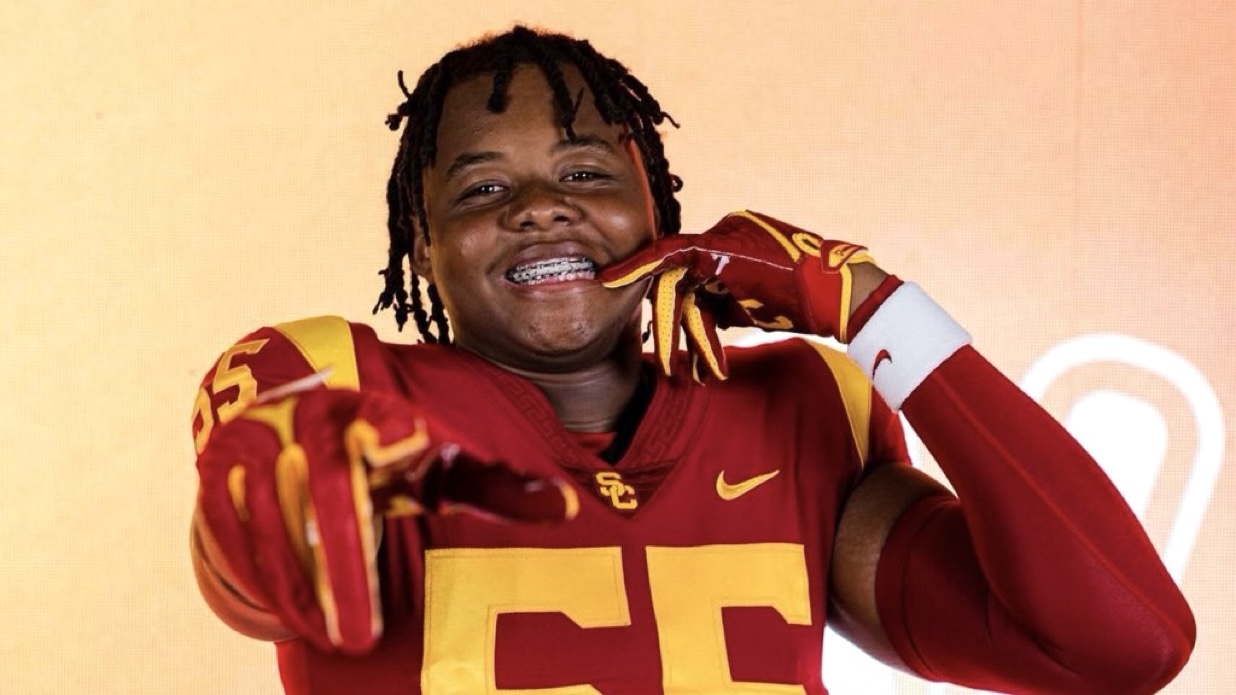 Carde Smith, 4-star OT, decommits from USC