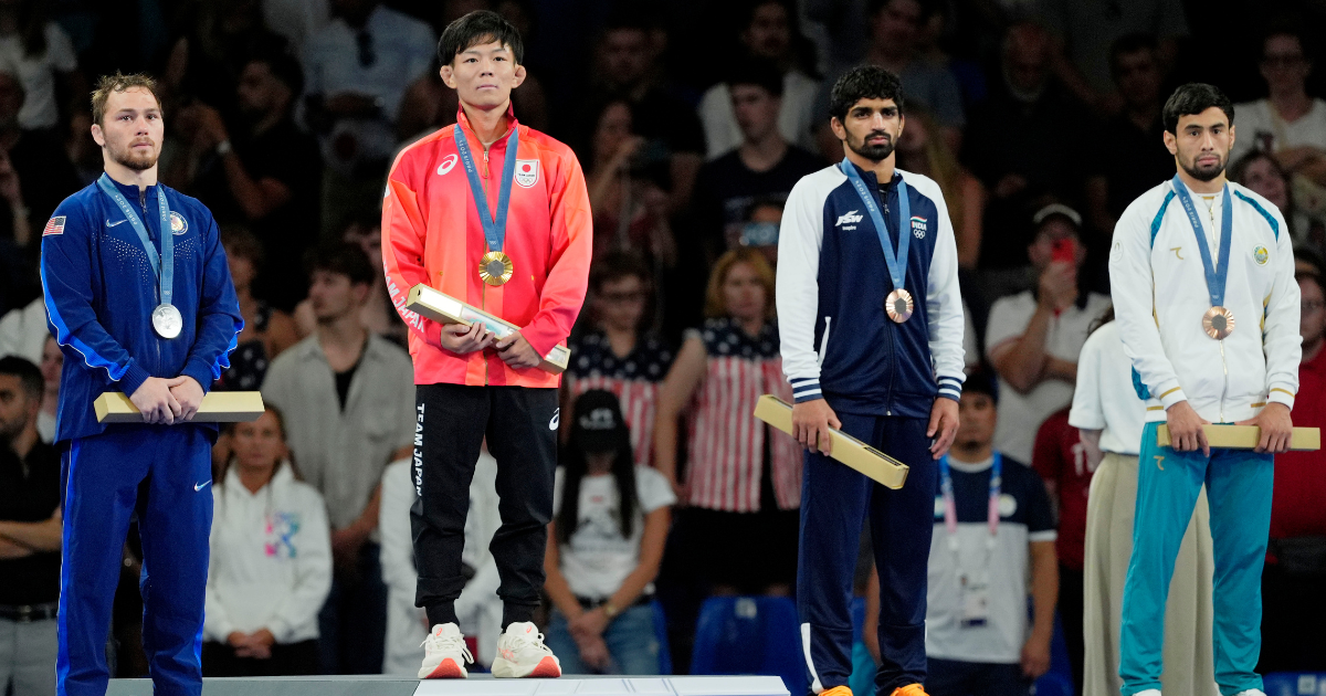 Spencer Lee takes silver in Paris Olympics