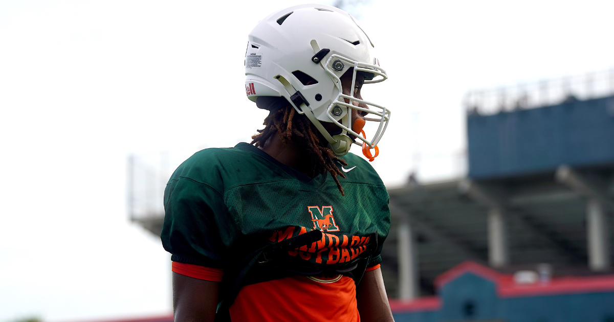 Florida DB coach Deron Wilson making an impact Brody Jennings