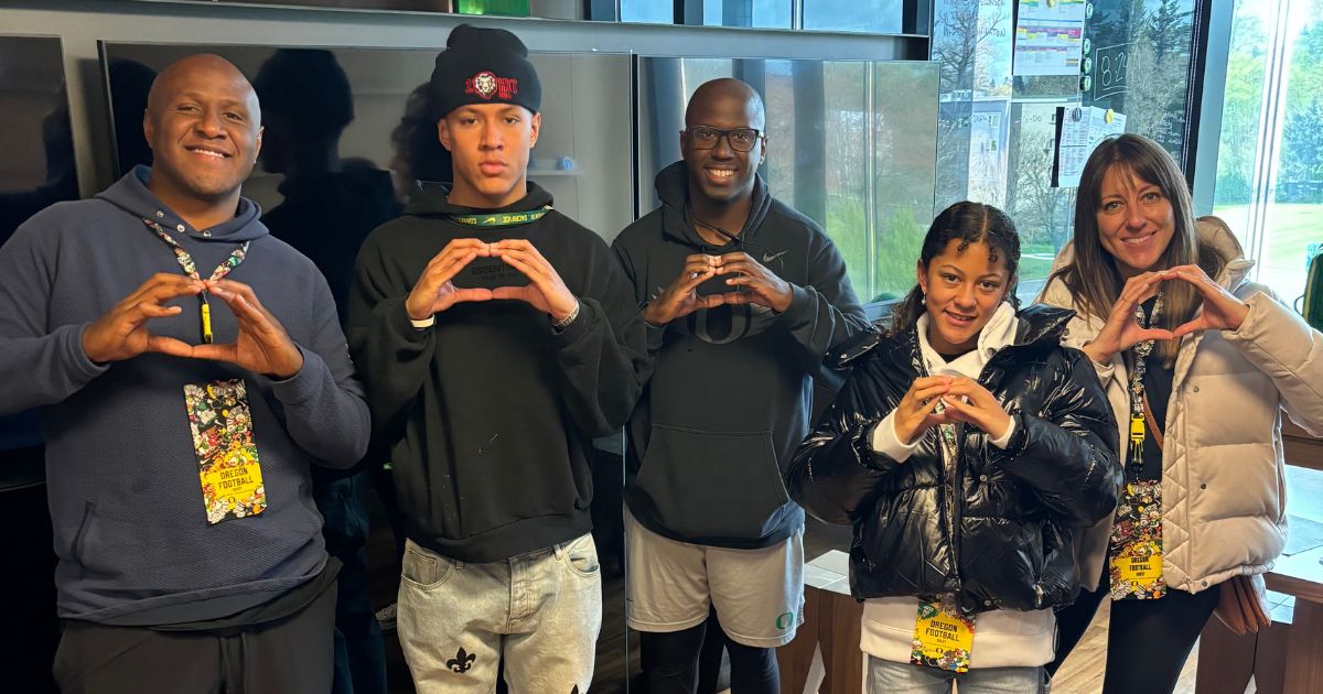 Oregon Back in Utah Pursuing Rising ATH Salesi Moa - On3