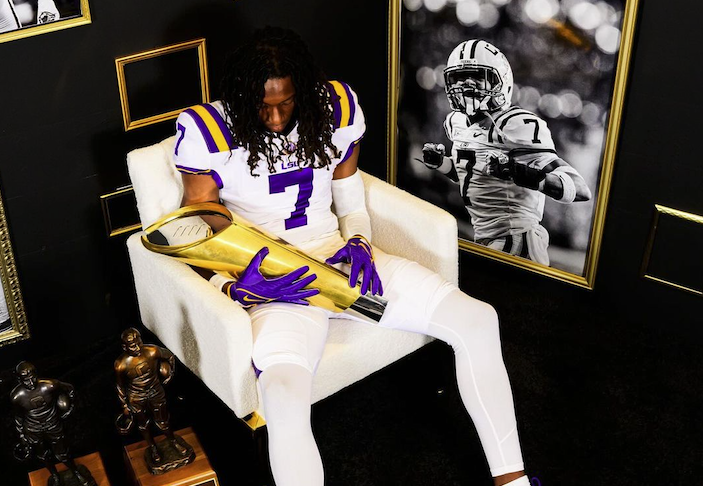 BREAKING: Top 10 CB Kade Phillips flips from Texas to LSU - On3