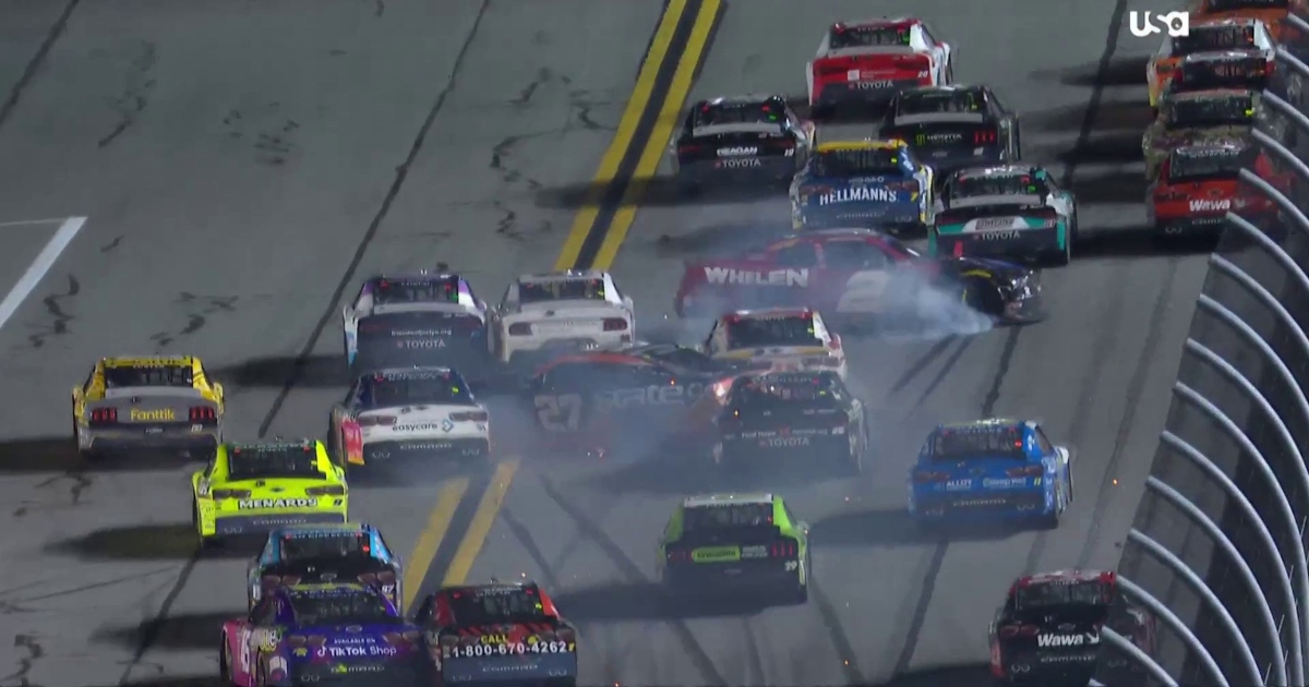 Jeb Burton bumps Sammy Smith, causes massive wreck late at Daytona