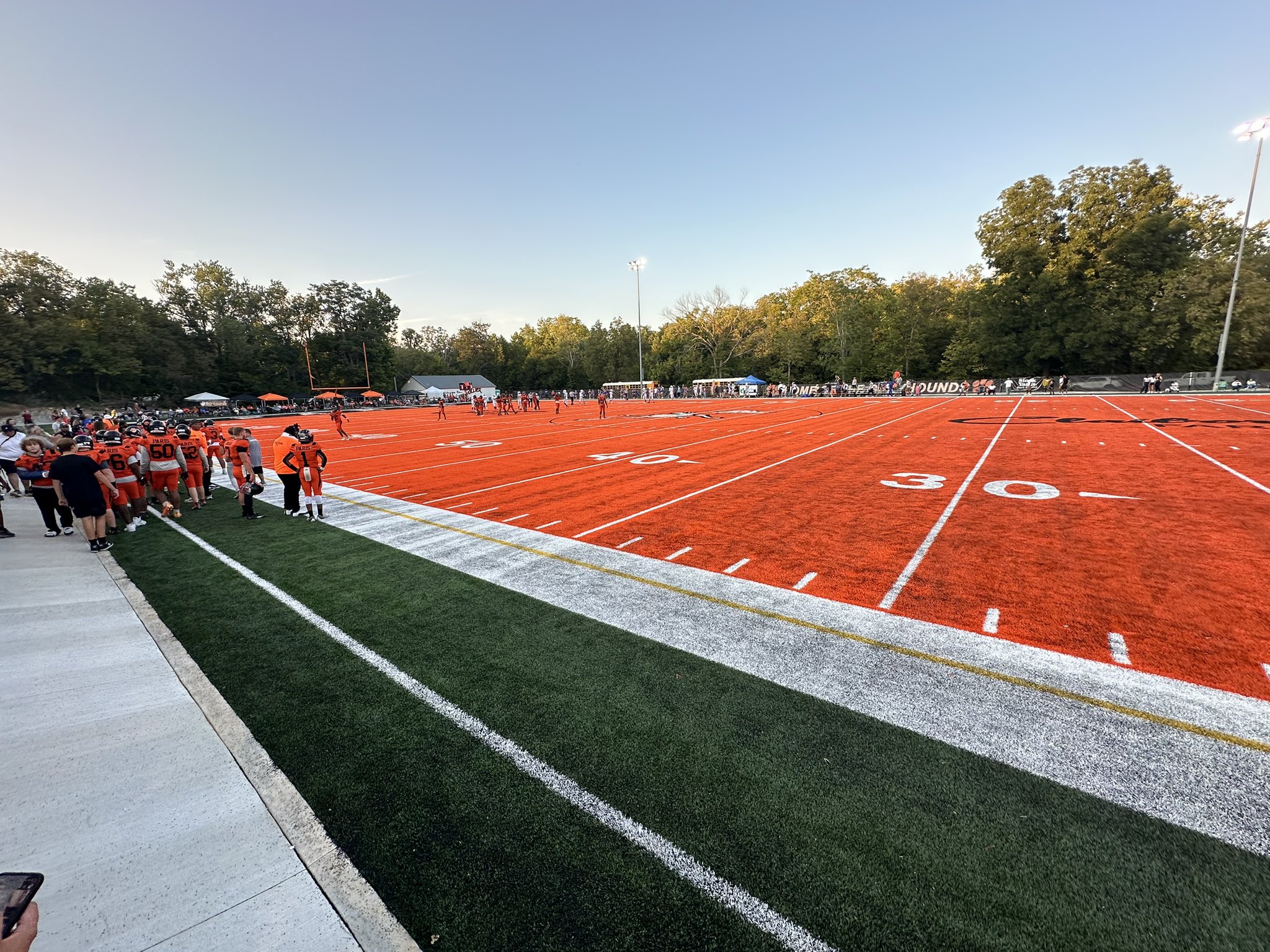 Kentucky high school breaks in new orange turf with season-opening ...
