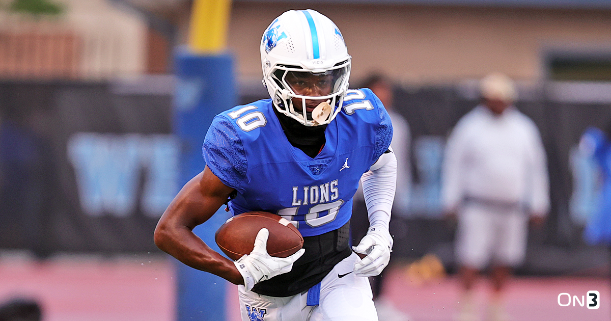 4-star Vols WR commit Travis Smith locked in with Vols, talks latest ...