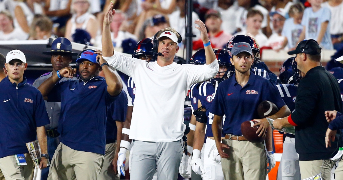 Lane Kiffin explains why Austin Simmons edged out Walker Howard for ...