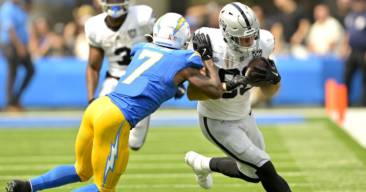 Jack Jones, Joshua Palmer ejected after Raiders, Chargers scrap