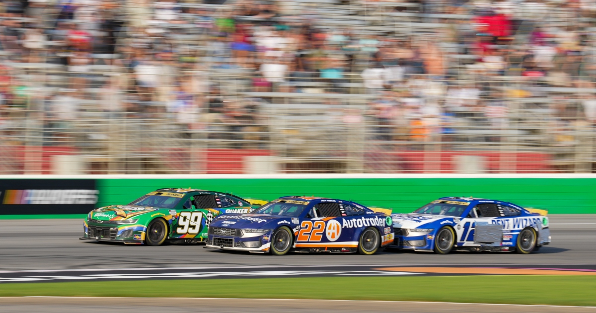 Denny Hamlin takes issue with Walmart sign falling late at Atlanta