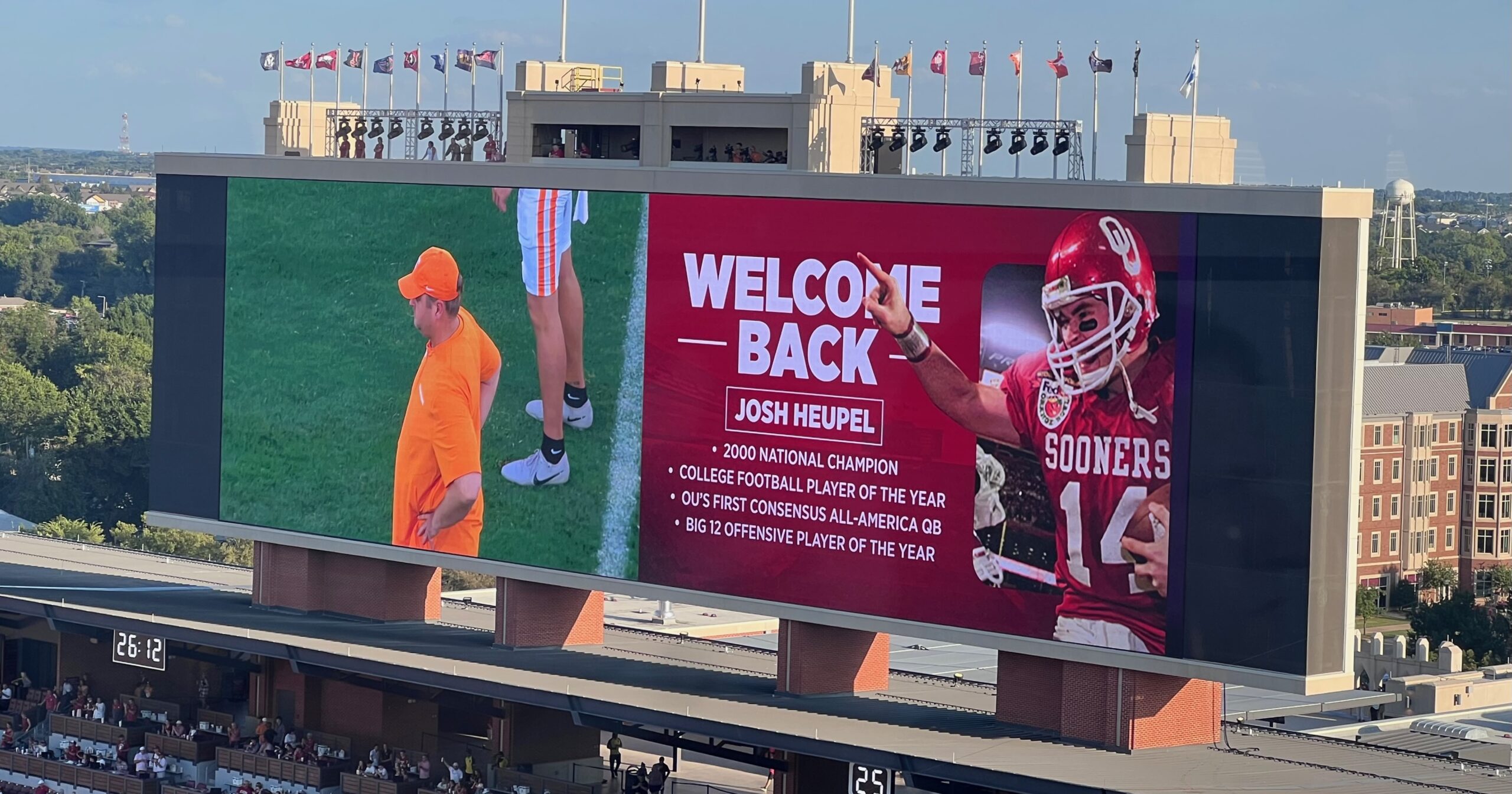 Oklahoma honors Josh Heupel's return before Tennessee game