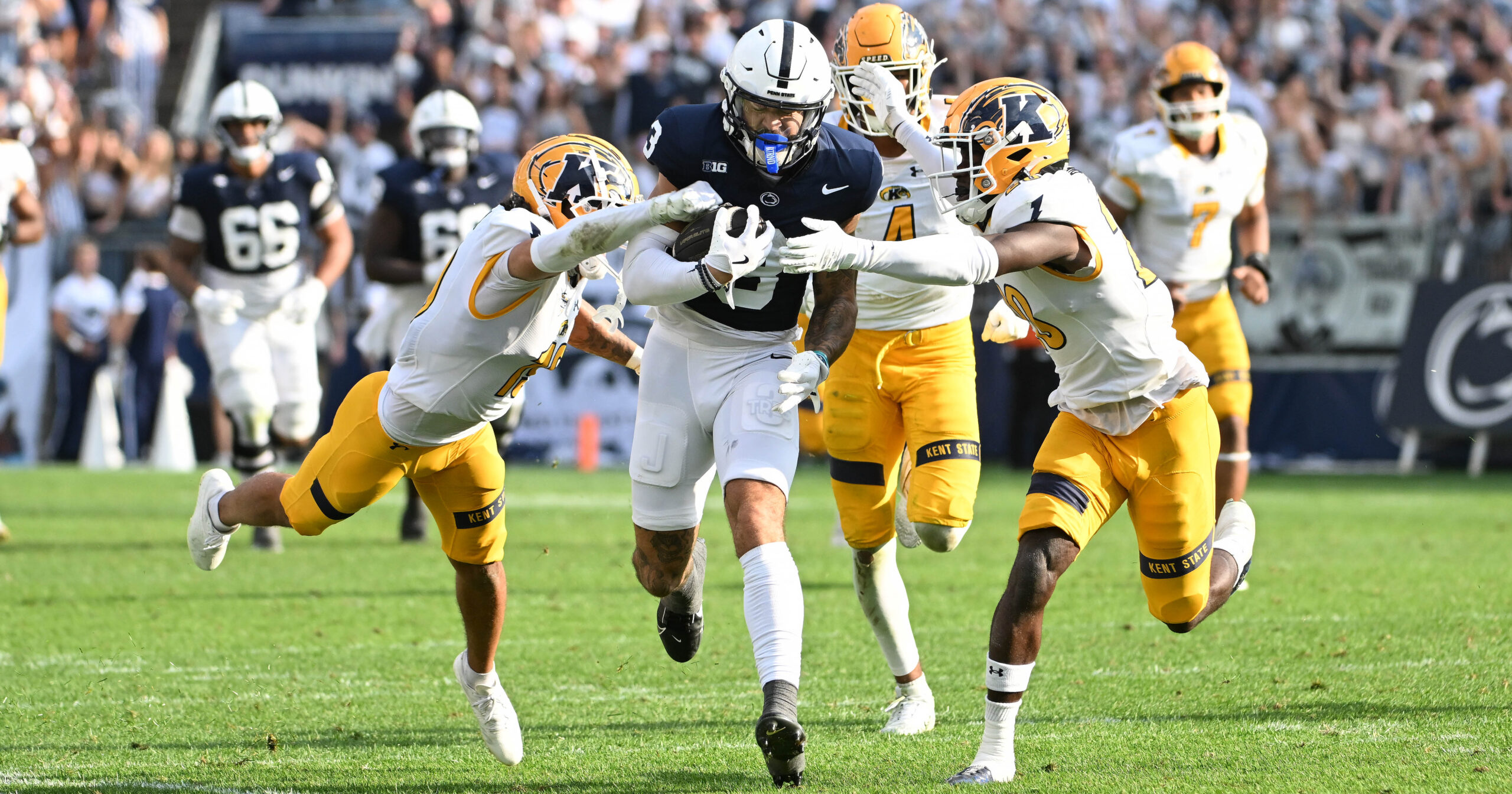 BWI Photos: Penn State stays undefeated after 56-0 romp against Kent State - On3