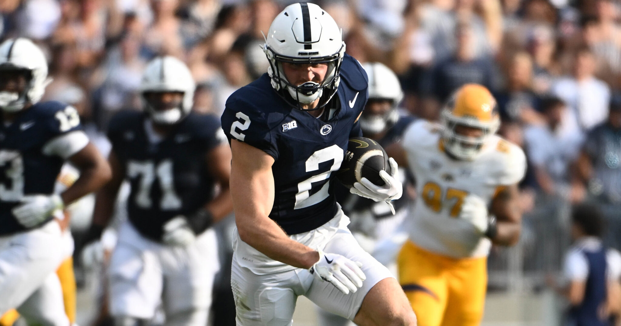 BWI Photos: Penn State stays undefeated after 56-0 romp against Kent State - On3