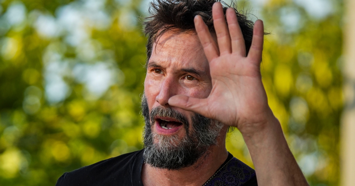 Keanu Reeves makes racing debut, spins out at Indianapolis Motor Speedway