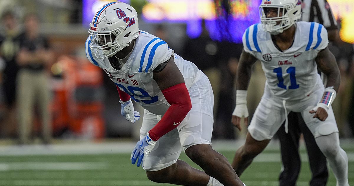 JJ Pegues injury: Ole Miss DL leaves game vs. South Carolina in 4th ...