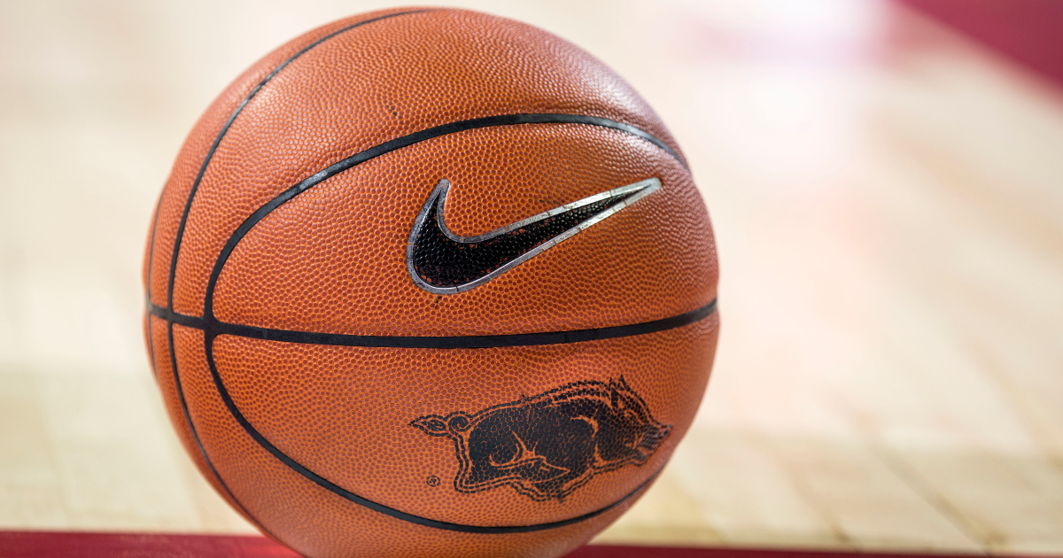 Arkansas brings back retro Slobbering Hog logo at Bud Walton Arena ...