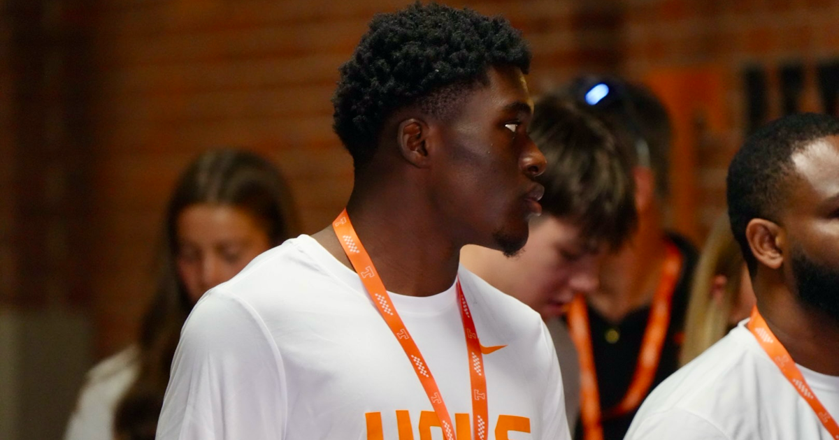 5-star EDGE Zion Elee impressed by first look at Vols - On3