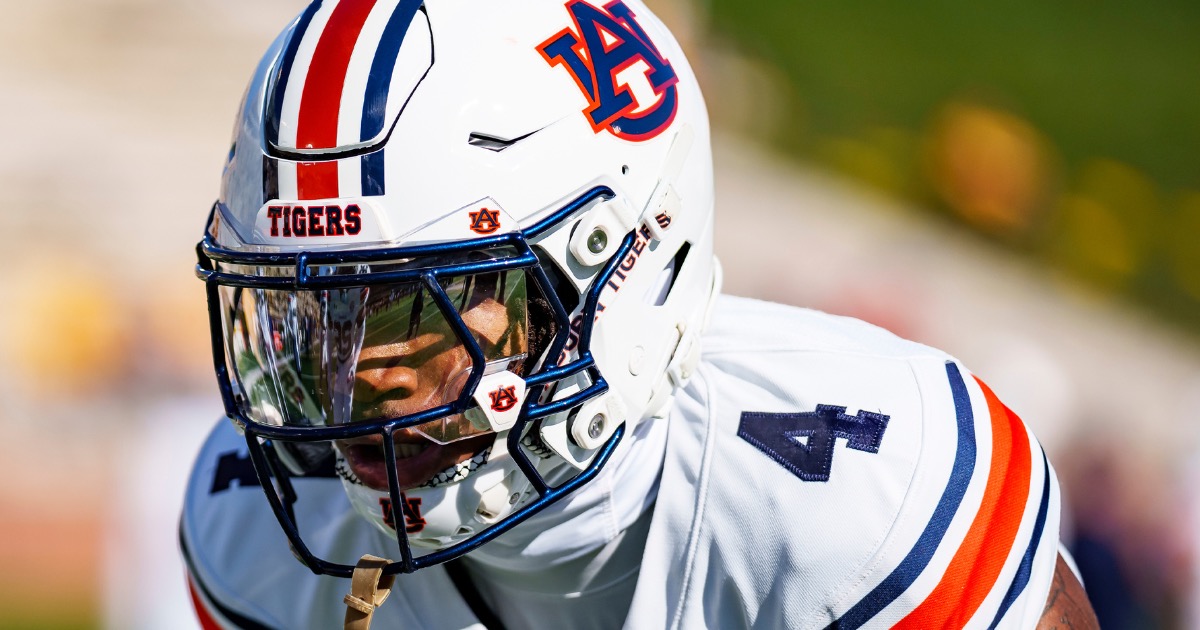 Kayin Lee ejected for targeting despite officials reviewing catch call ...