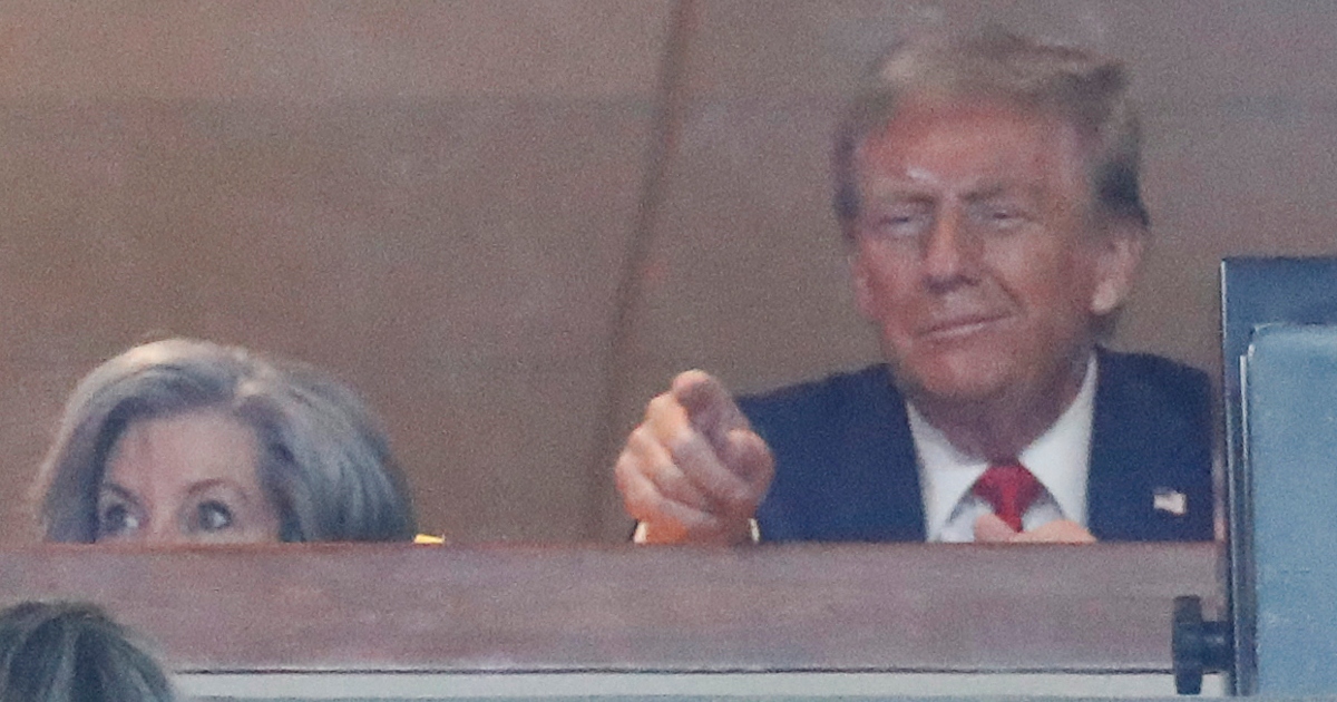 New close-up video emerges of pro-Trump fan on field during Steelers vs ...