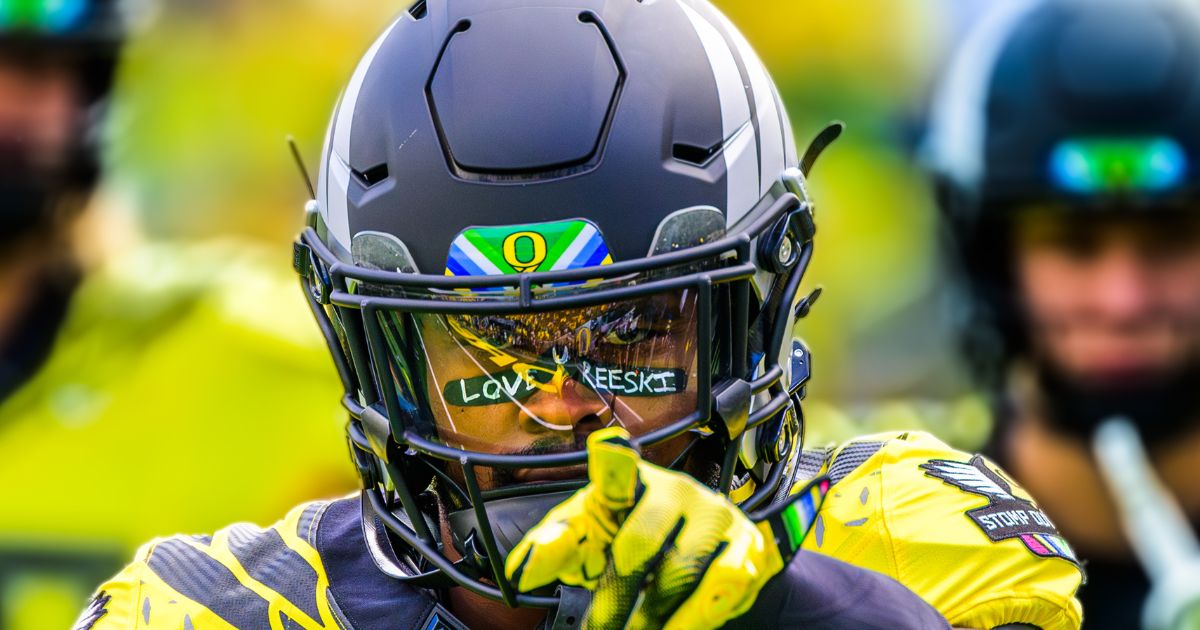 PODCAST: Oregon Destroys No. 20 Illinois 38-9