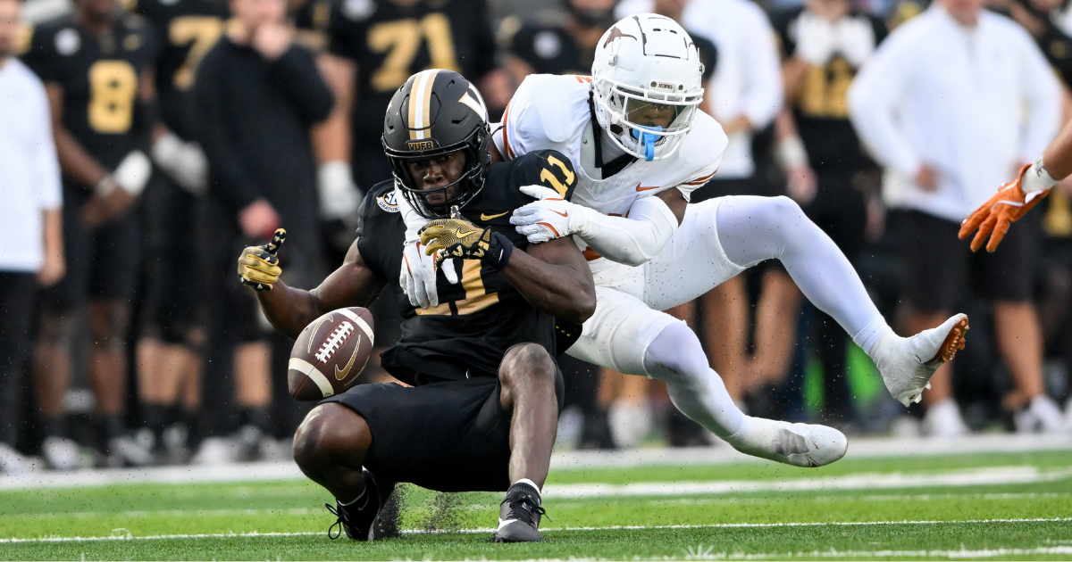 Texas sees a bright future in freshman corner Kobe Black - On3