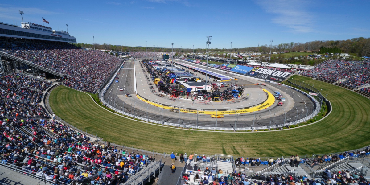 NASCAR Xfinity 500: Betting lines for the entire field to win at ...