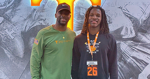 Tennessee lands a commitment from 2026 4-star in-state WR Tyreek King ...