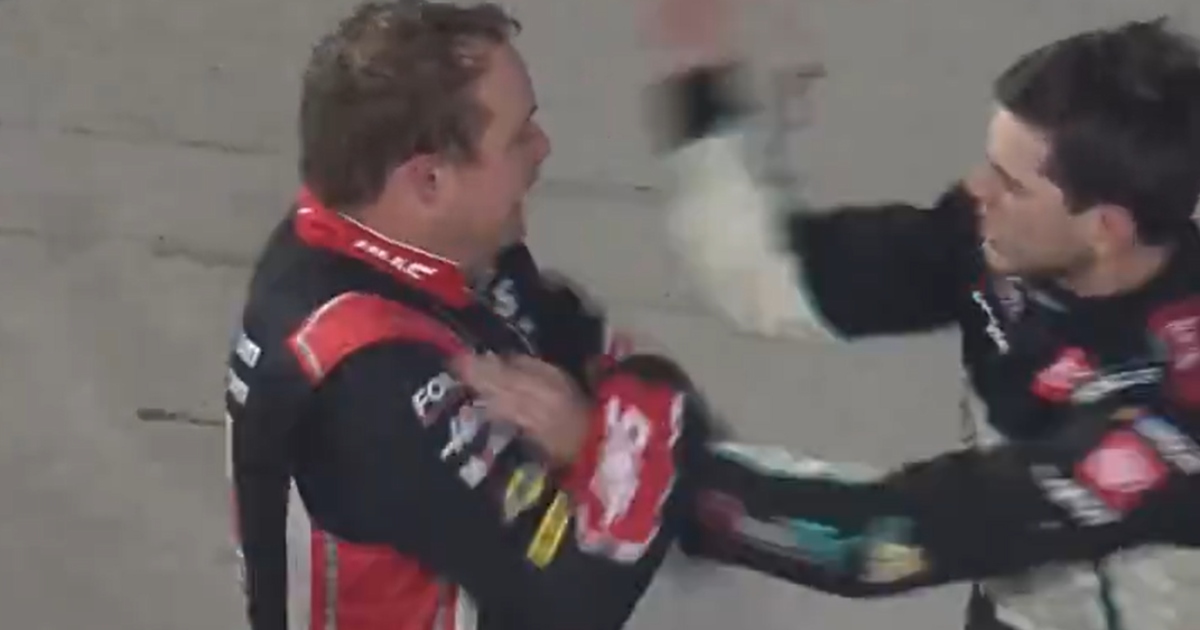 Chandler Smith throws punches at Cole Custer after Martinsville Xfinity ...
