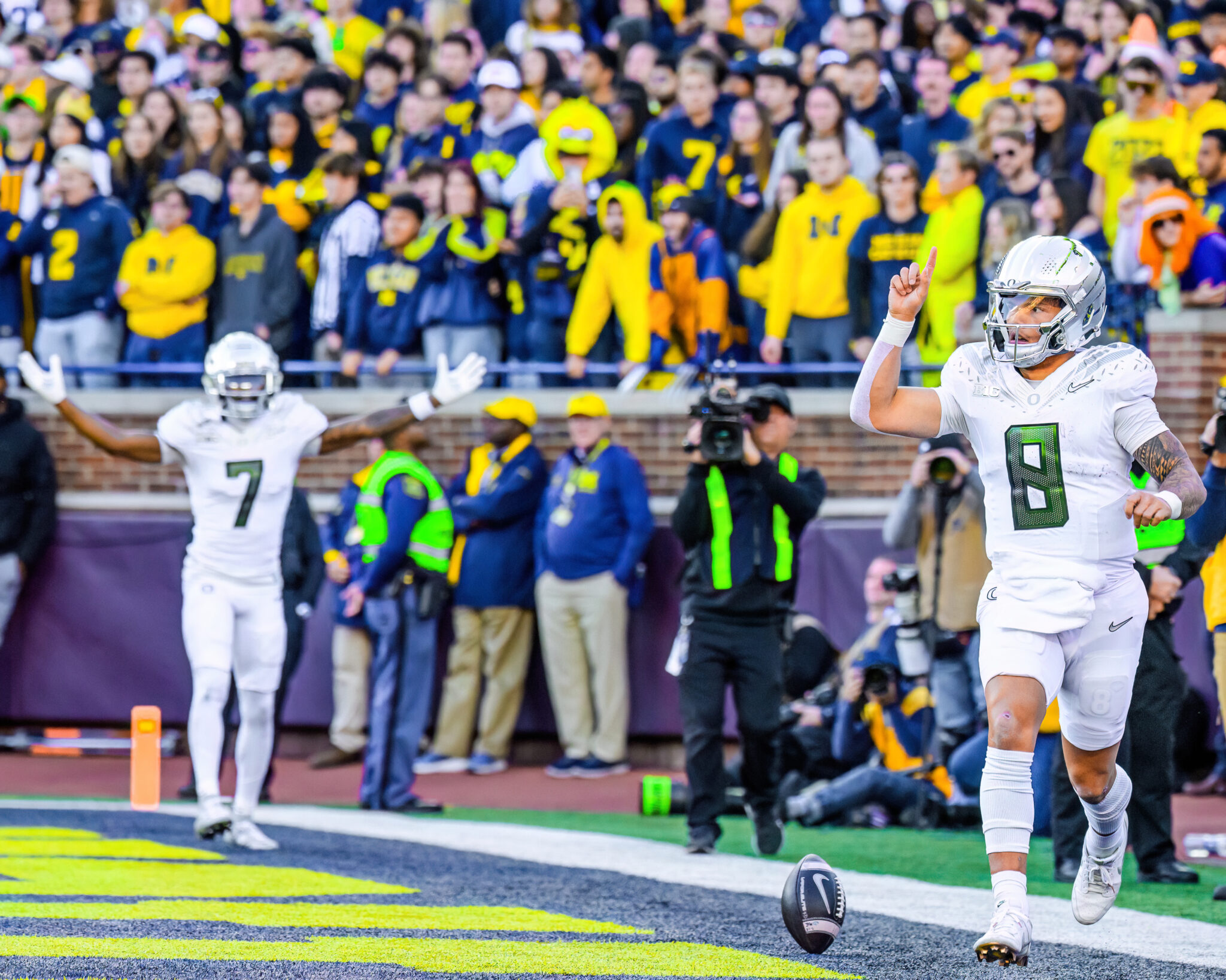 Photo Gallery: Oregon vs Michigan - On3