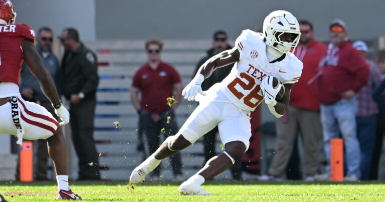 Photo Gallery: Best pictures from Texas' 20-10 win at Arkansas - On3