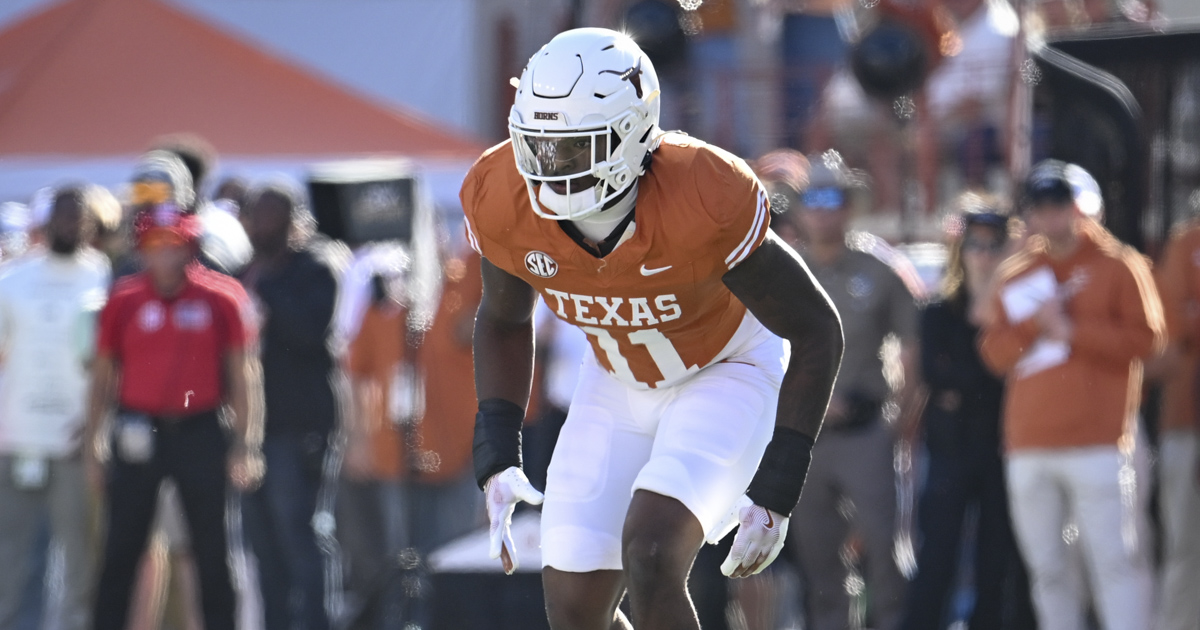 Colin Simmons calls out Ar'maj Reed-Adams with double middle fingers ...